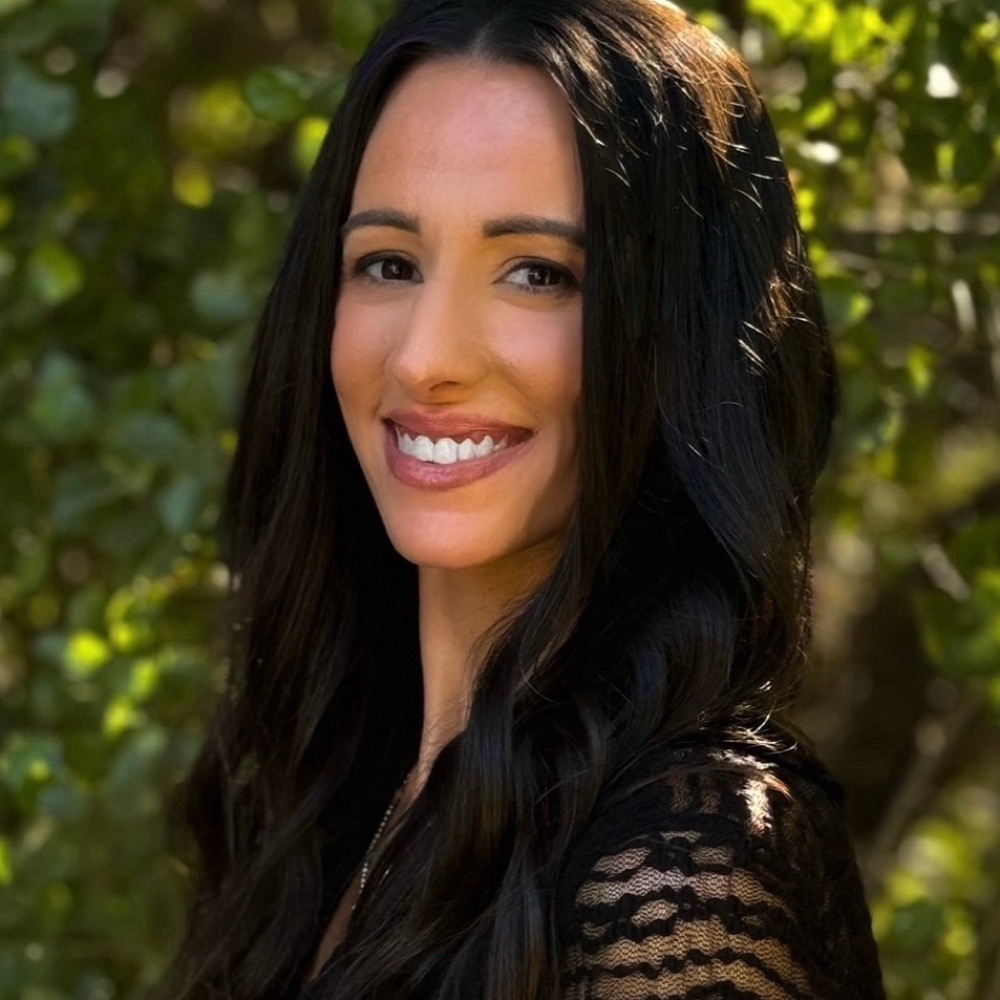 @valerietejeda | Liinks